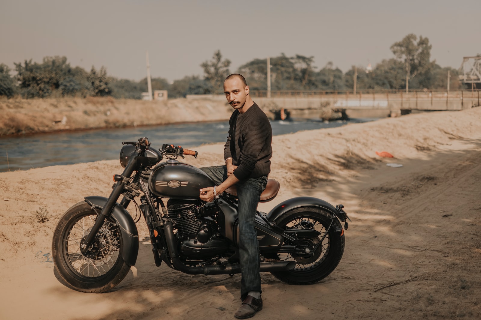 What Is The Difference Between A Bobber And A Cafe Racer?